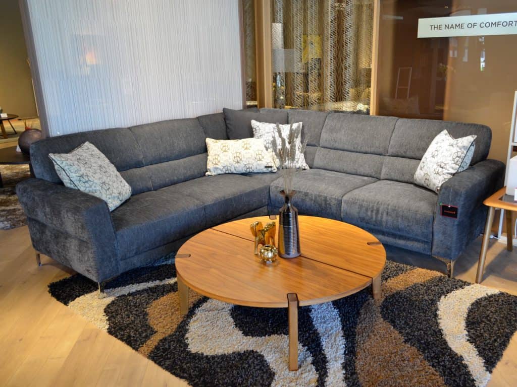 Natuzzi Editions C105 Accogliente - Furnitalia | Contemporary Italian ...
