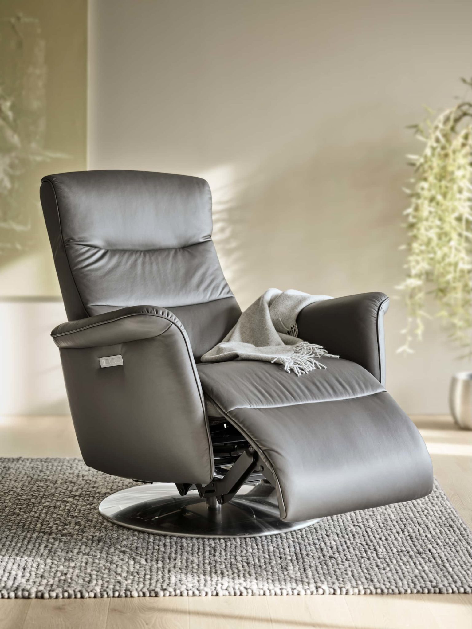 Stressless® Mike - Furnitalia | Contemporary Italian Furniture Showroom