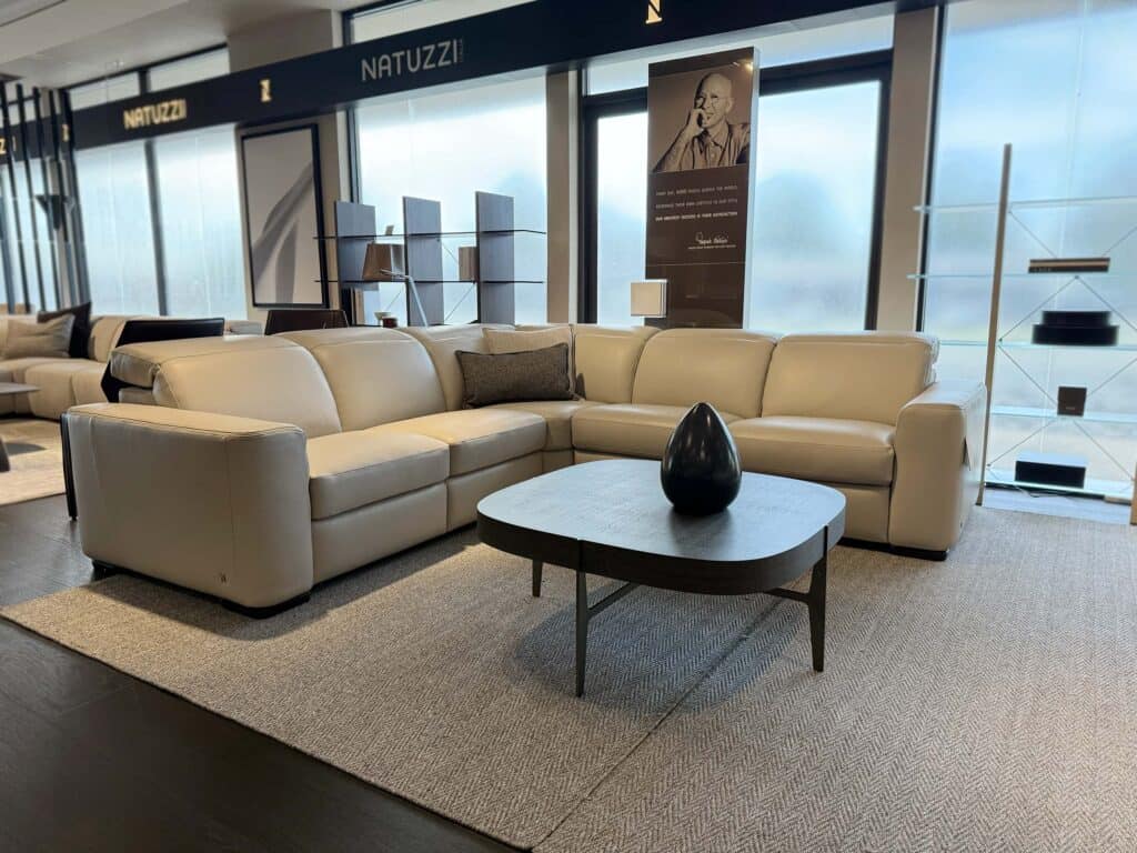 Natuzzi Italia Diesis Power Sectional 5pc - Furnitalia | Compact ...