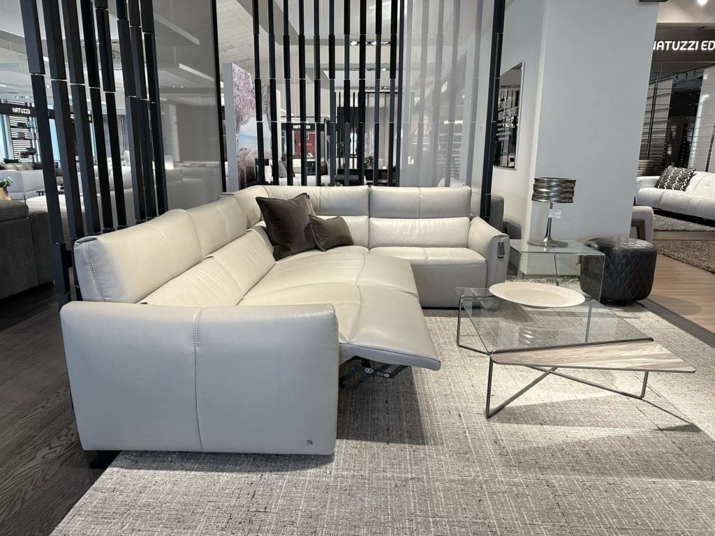 Natuzzi Italia Galaxy Power Sectional 4pc - Furnitalia | Space-Saving ...