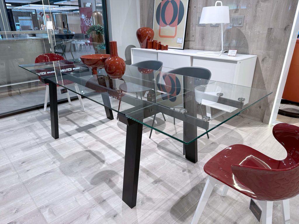 Calligaris Levante Extendable Table Glass - Furnitalia | Contemporary ...