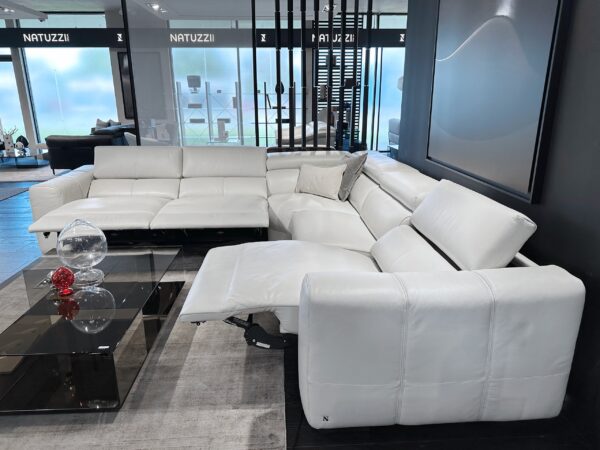 Natuzzi Italia Balance Power Sectional 5pc - Furnitalia | Luxurious ...